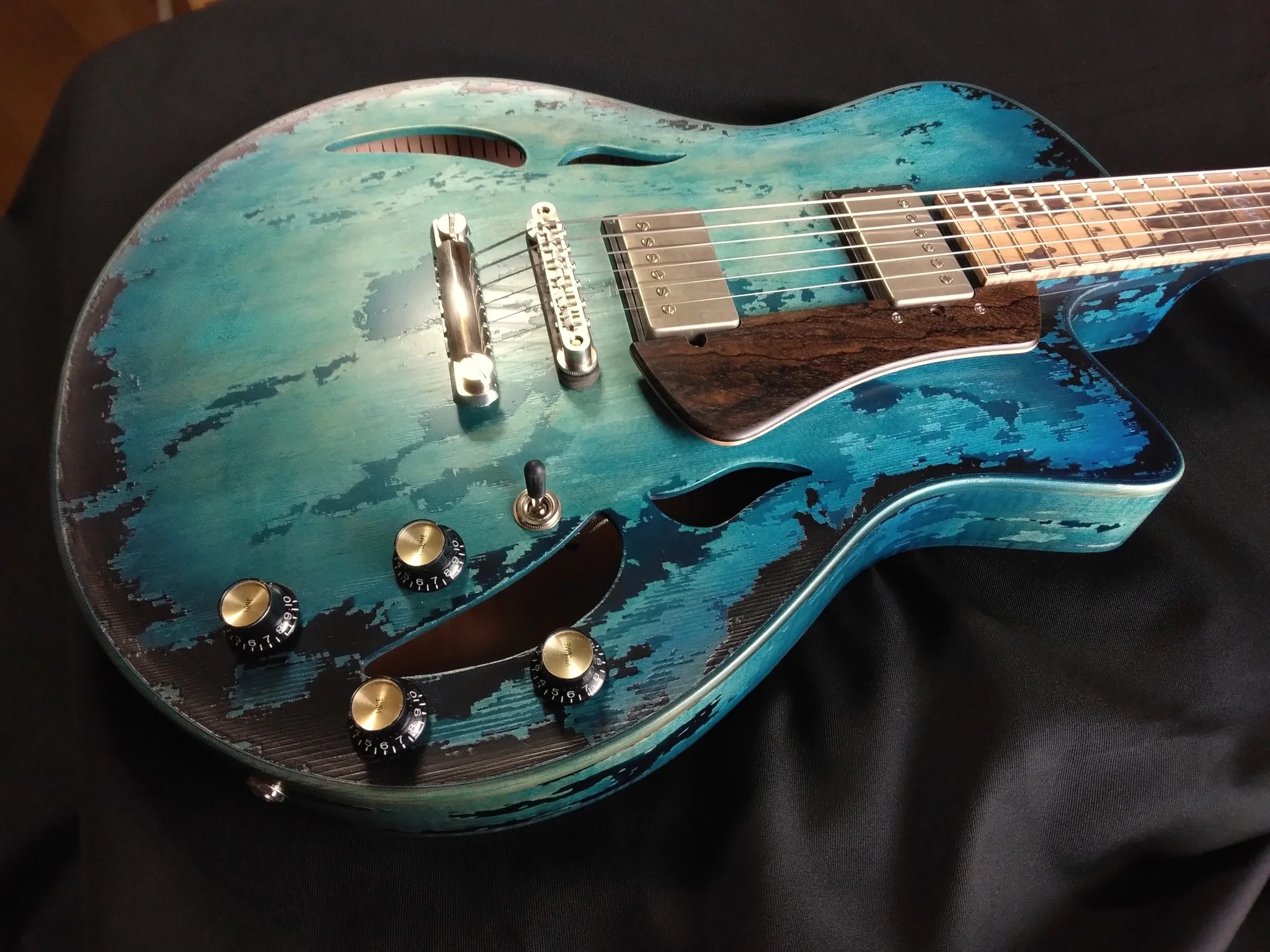 GALLERY_3 – Yamaoka Guitars